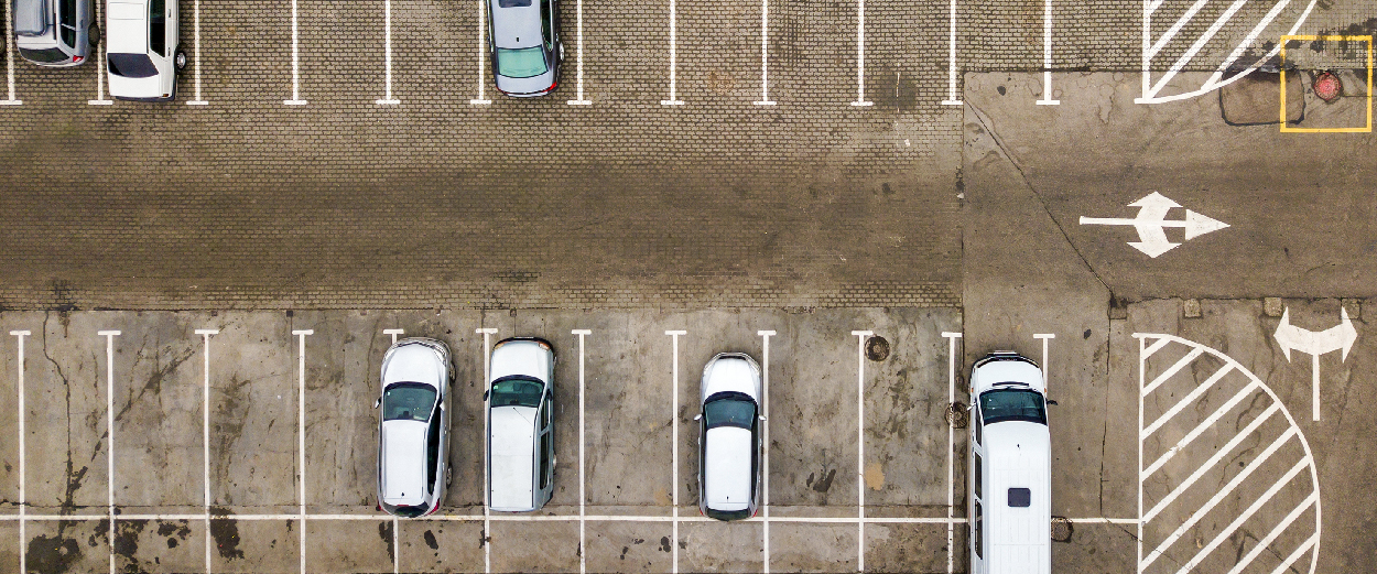 Jangan Sembarangan! Parkir Mobil Juga Ada Etikanya!