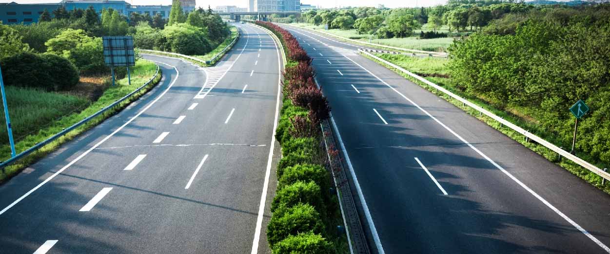 Tips Mengemudi Aman di Jalan Tol, Simak Sekarang!